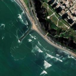 Playa 3 Picos / Peru // World Beach Guide